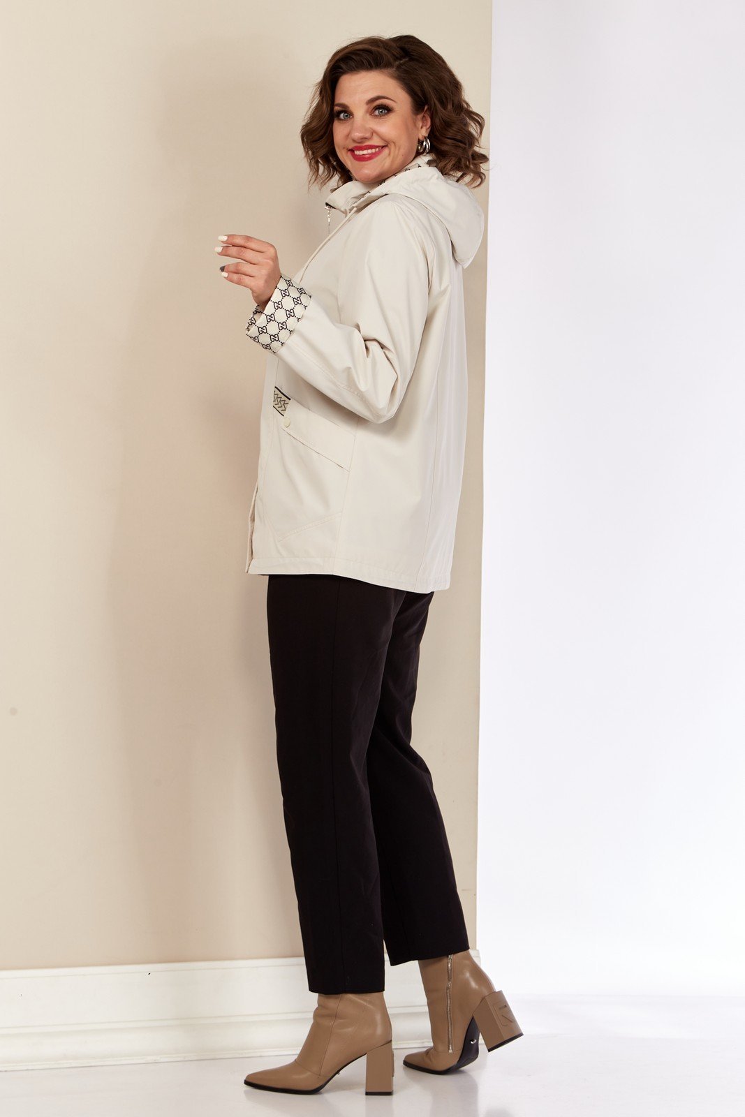 Куртка 2147 молочный Shetti купить в интернет магазине Велесмода